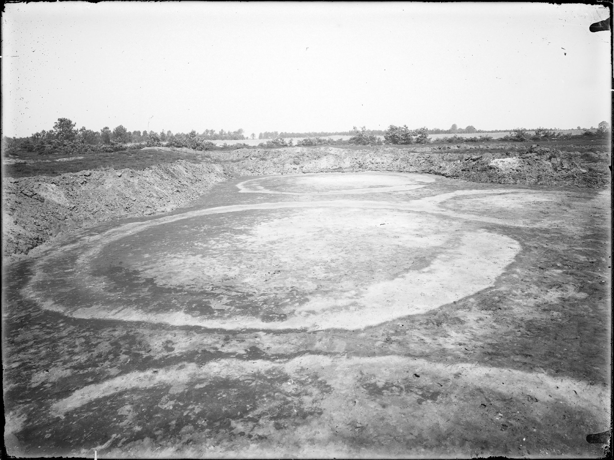 Archief van het Rijksmuseum van Oudheden | Greppels (14, 33, 34) in het ...