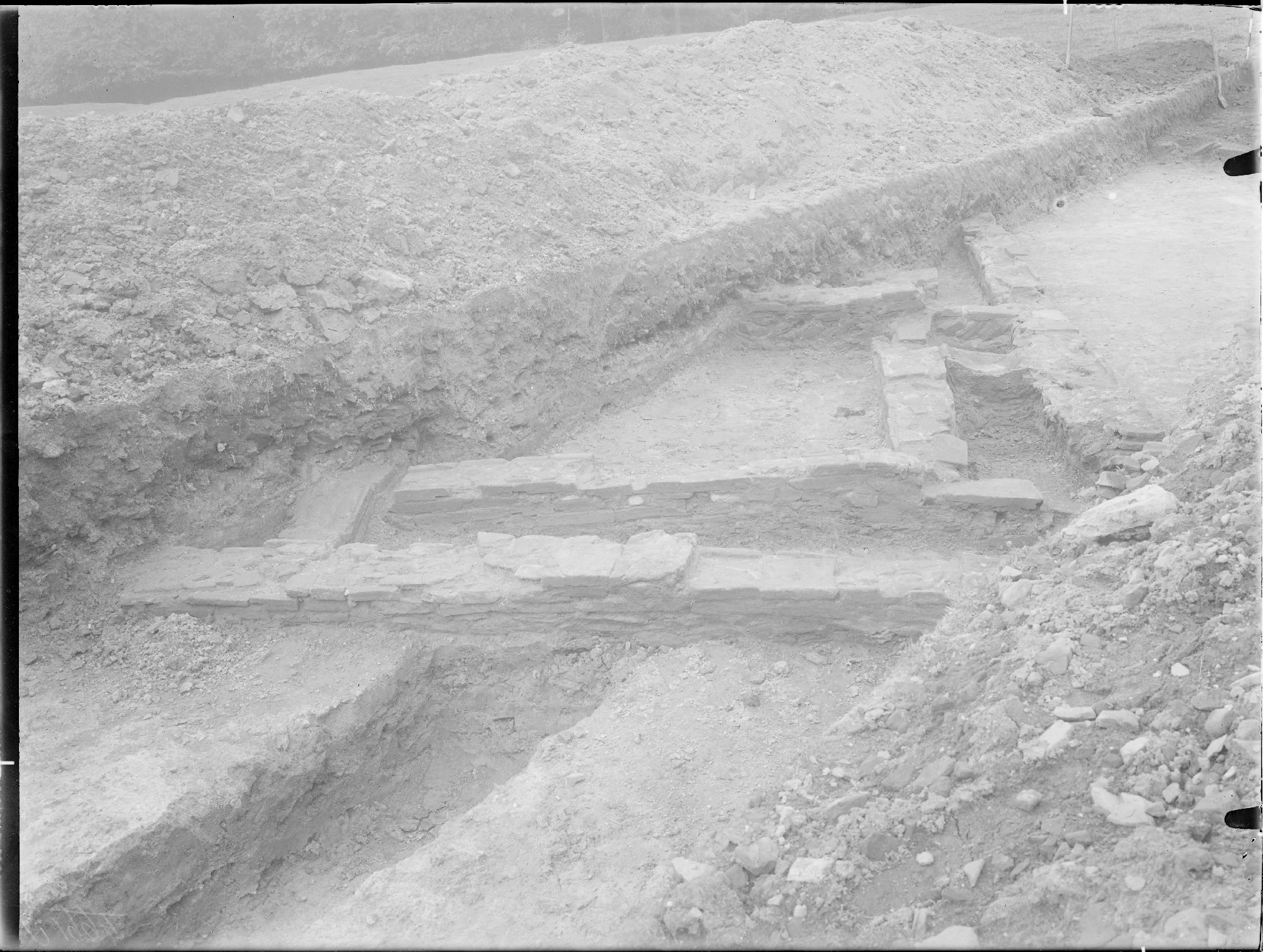 Archief van het Rijksmuseum van Oudheden | Fundamenten van een huis